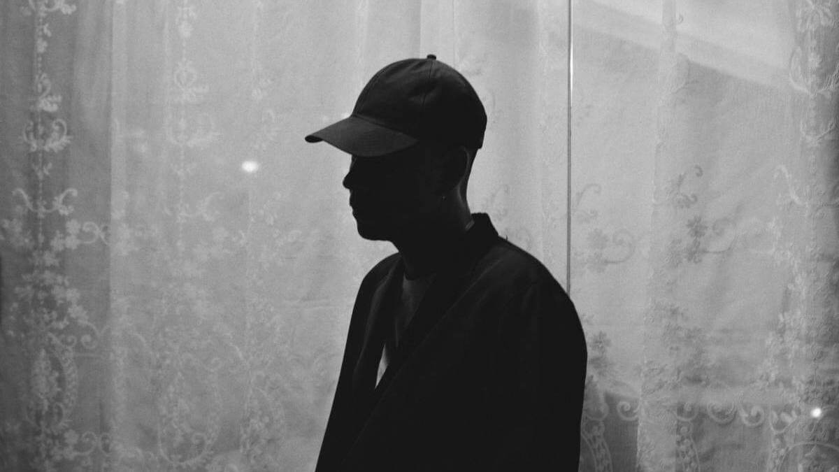 Nosaj Thing feat. serpentwithfeet – Woodland – The Predatory Wasp