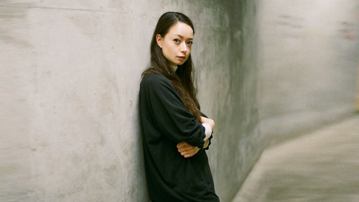 Lucinda Chua – I Promise – The Predatory Wasp