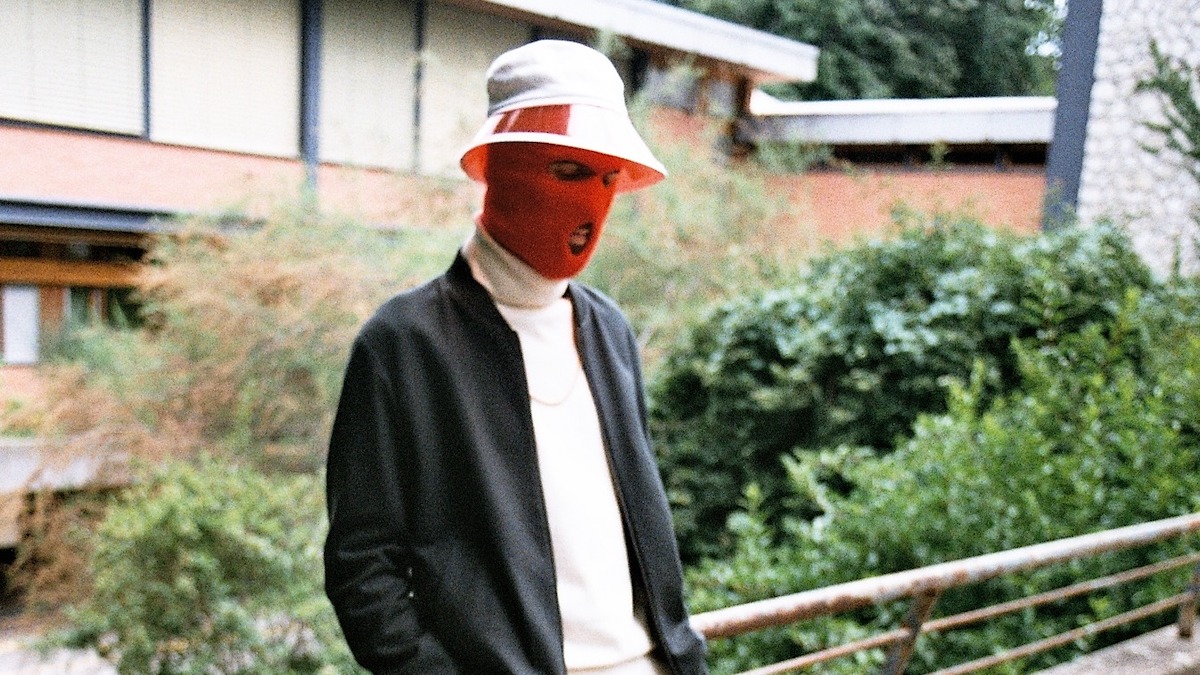 Pale Jay – The Garden – The Predatory Wasp