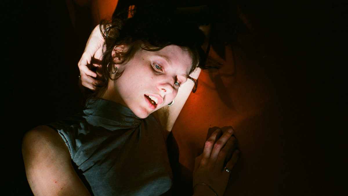 Clara Mann – Driving Home The Long Way – The Predatory Wasp