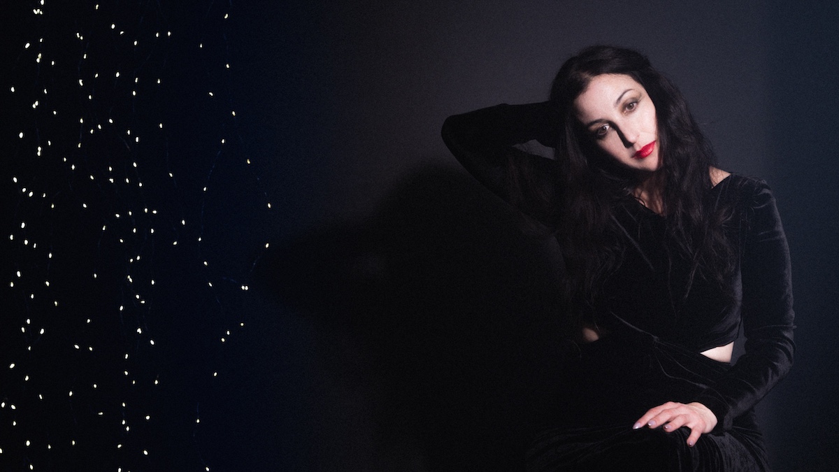 One Track Mind: Marissa Nadler – The Predatory Wasp